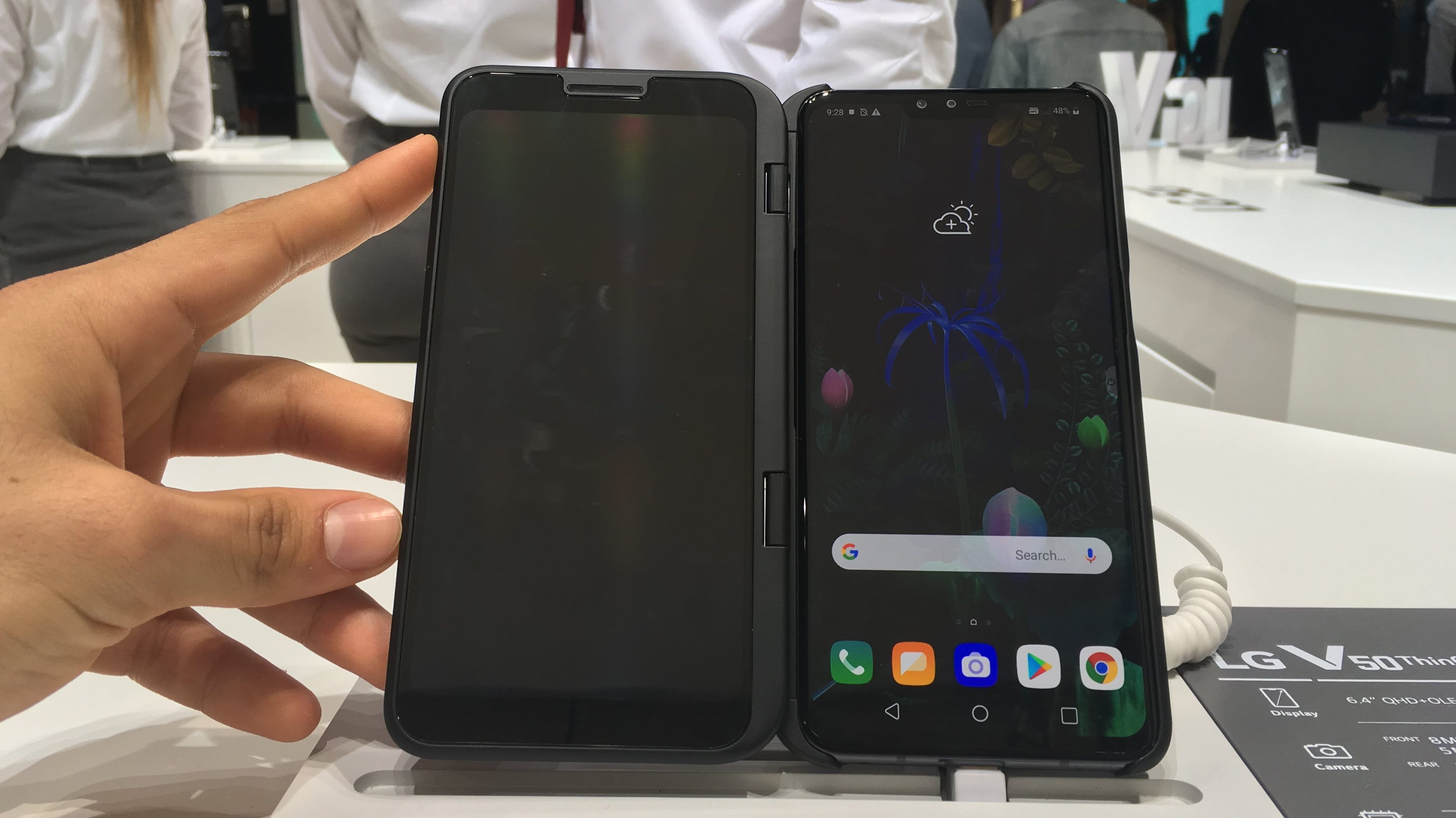 LG prensenta el nuevo LG V50 ThinQ en el Mobile World Congress 2019 ...